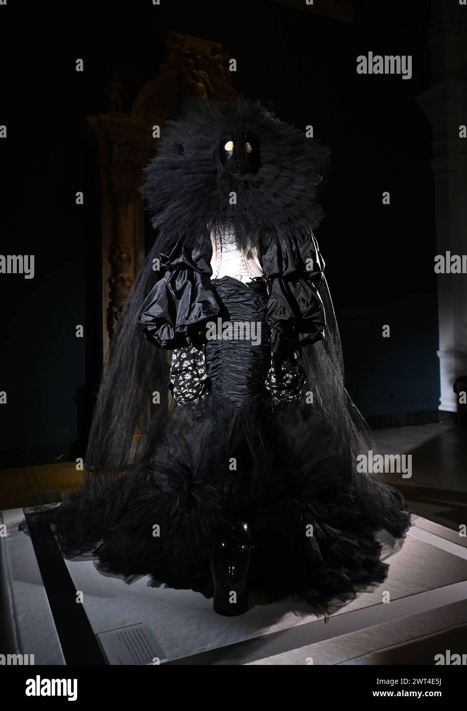 The first V&A Fashion in Motion of 2024 presents visual artist ...