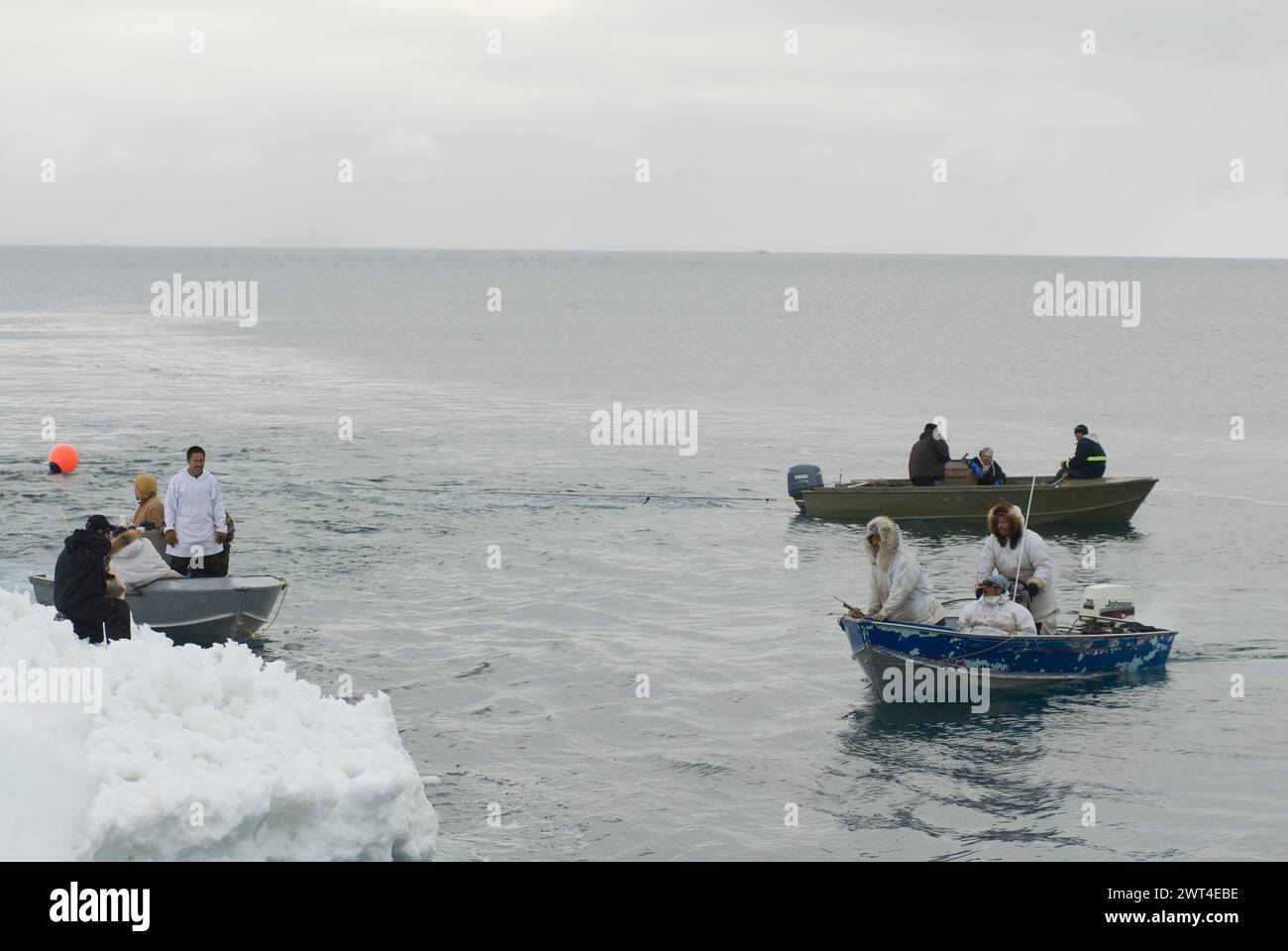 Inupiaq eskimo skin boat hi-res stock photography and images - Alamy