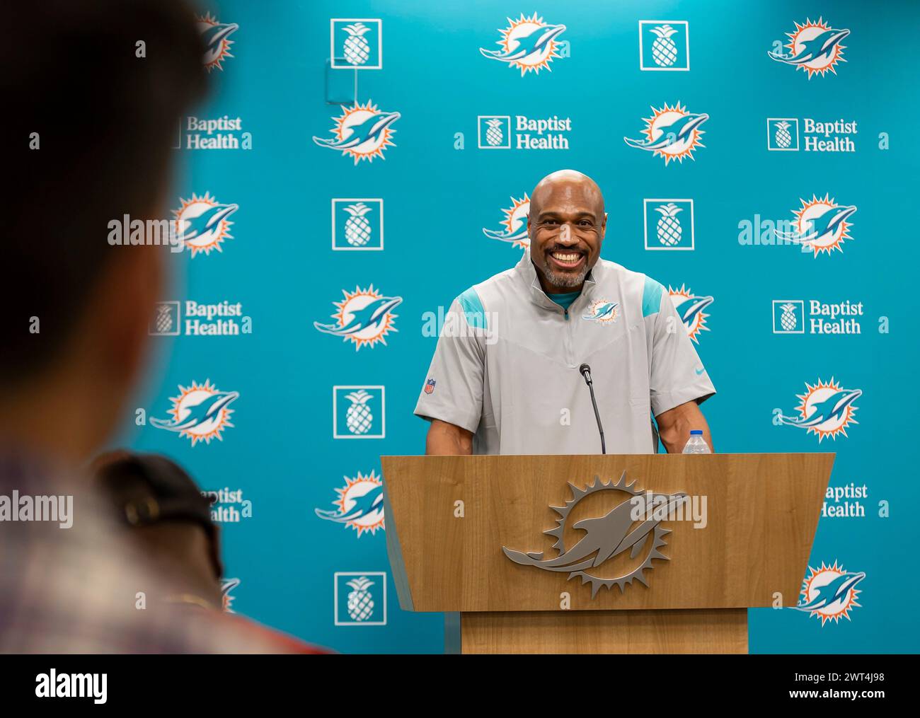 Miami Dolphins Defensive Coordinator Anthony Weaver speaks to media at ...