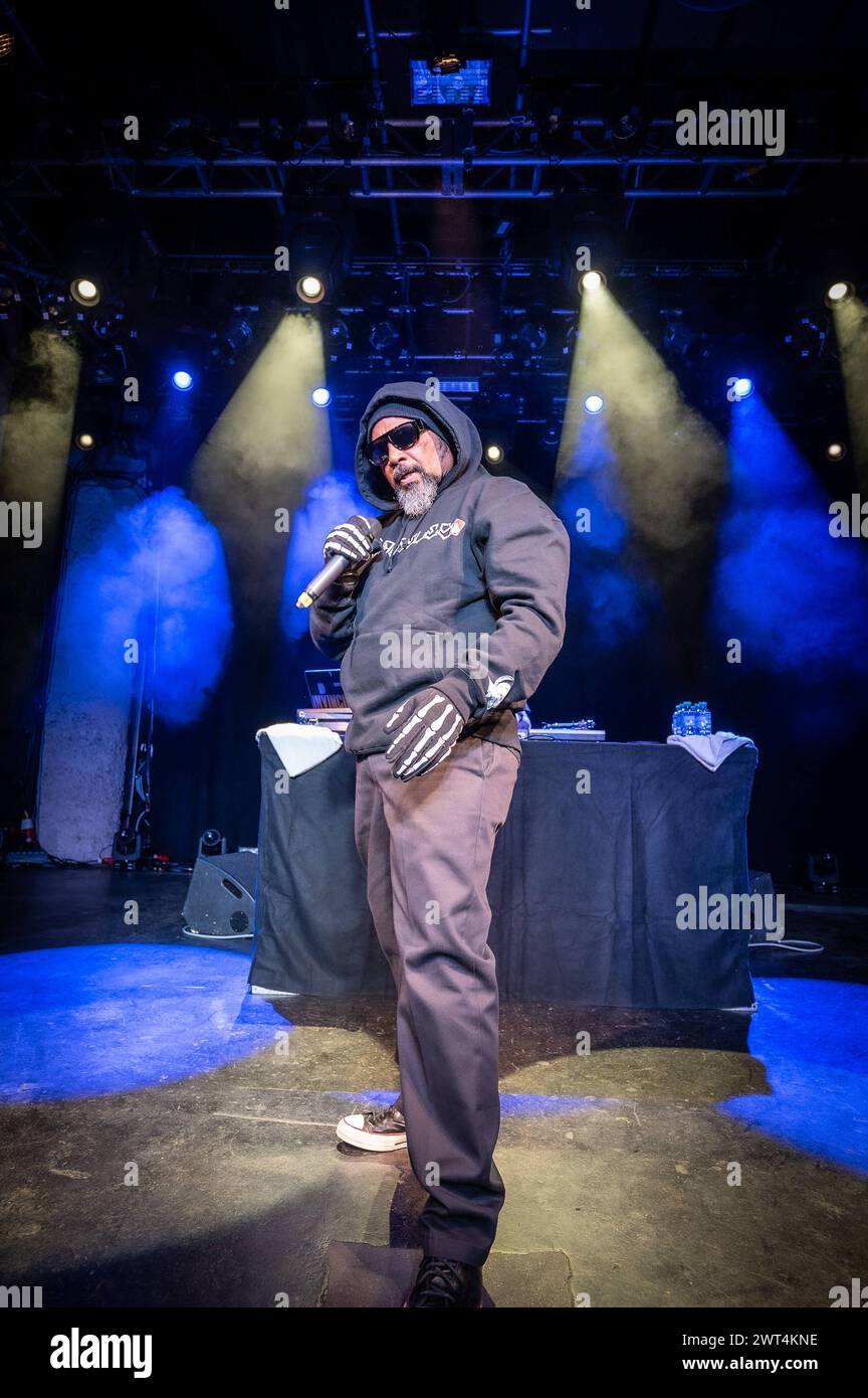 Delinquent Habits live on stage 2022 with Kemo the Blaxican, Ives Irie ...