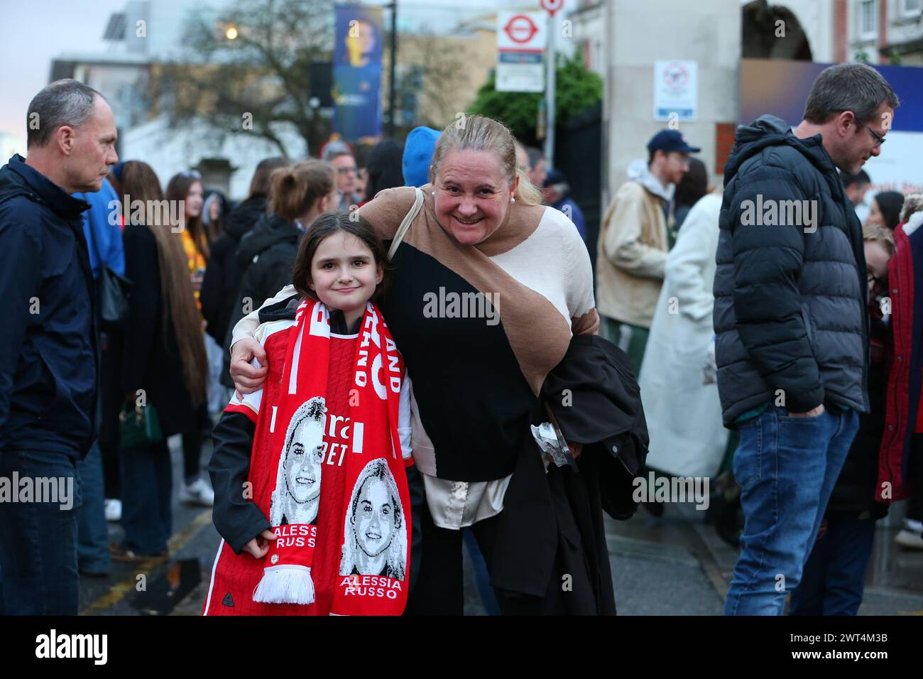 Arsenal fans outside stadium hi-res stock photography and images - Alamy