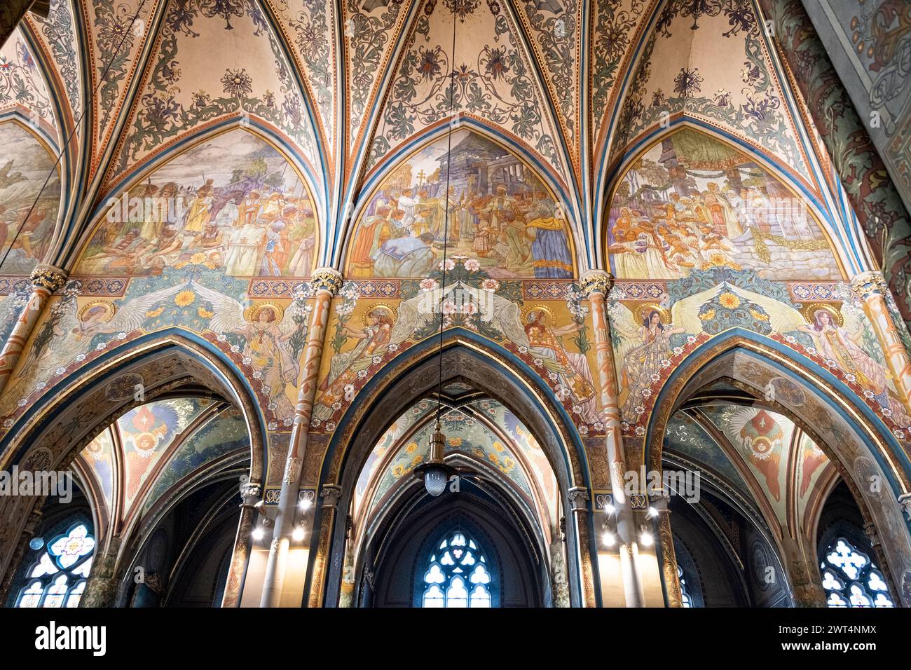 Sanctuary artistry painted arches decorative hi-res stock photography ...