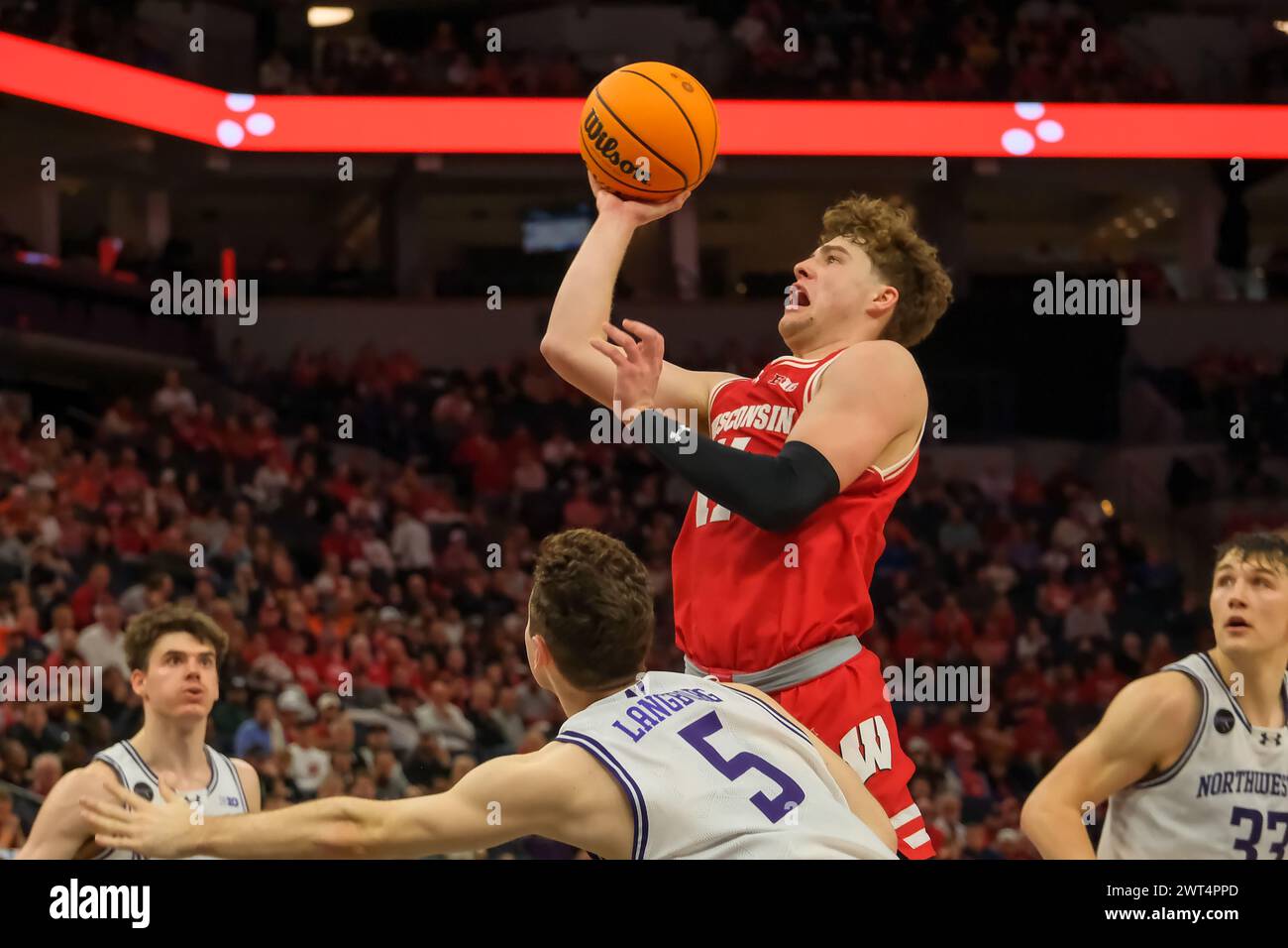 Minneapolis, Minnesota, USA. 15th Mar, 2024. Wisconsin Badgers guard ...