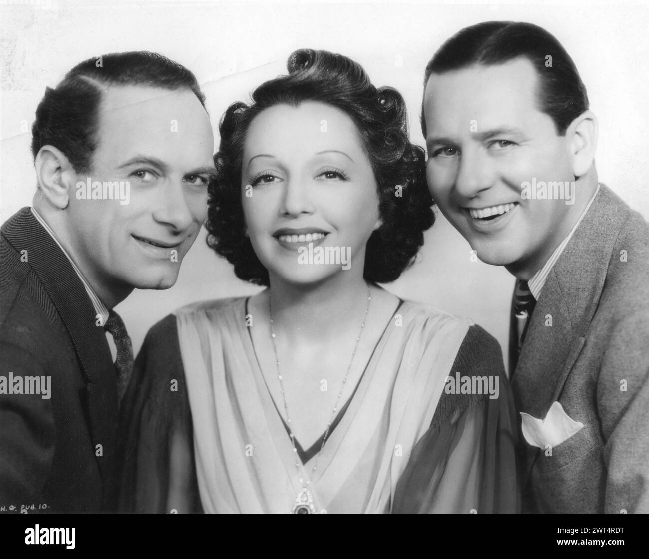 Studio Portrait of VIC OLIVER, BEBE DANIELS and BEN LYON in HI GANG ...