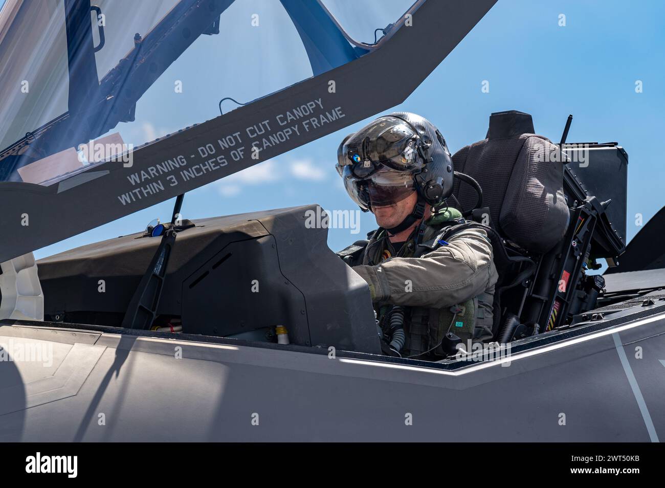 A Royal Netherlands Air Force F-35A Lightning II pilot prepare for ...