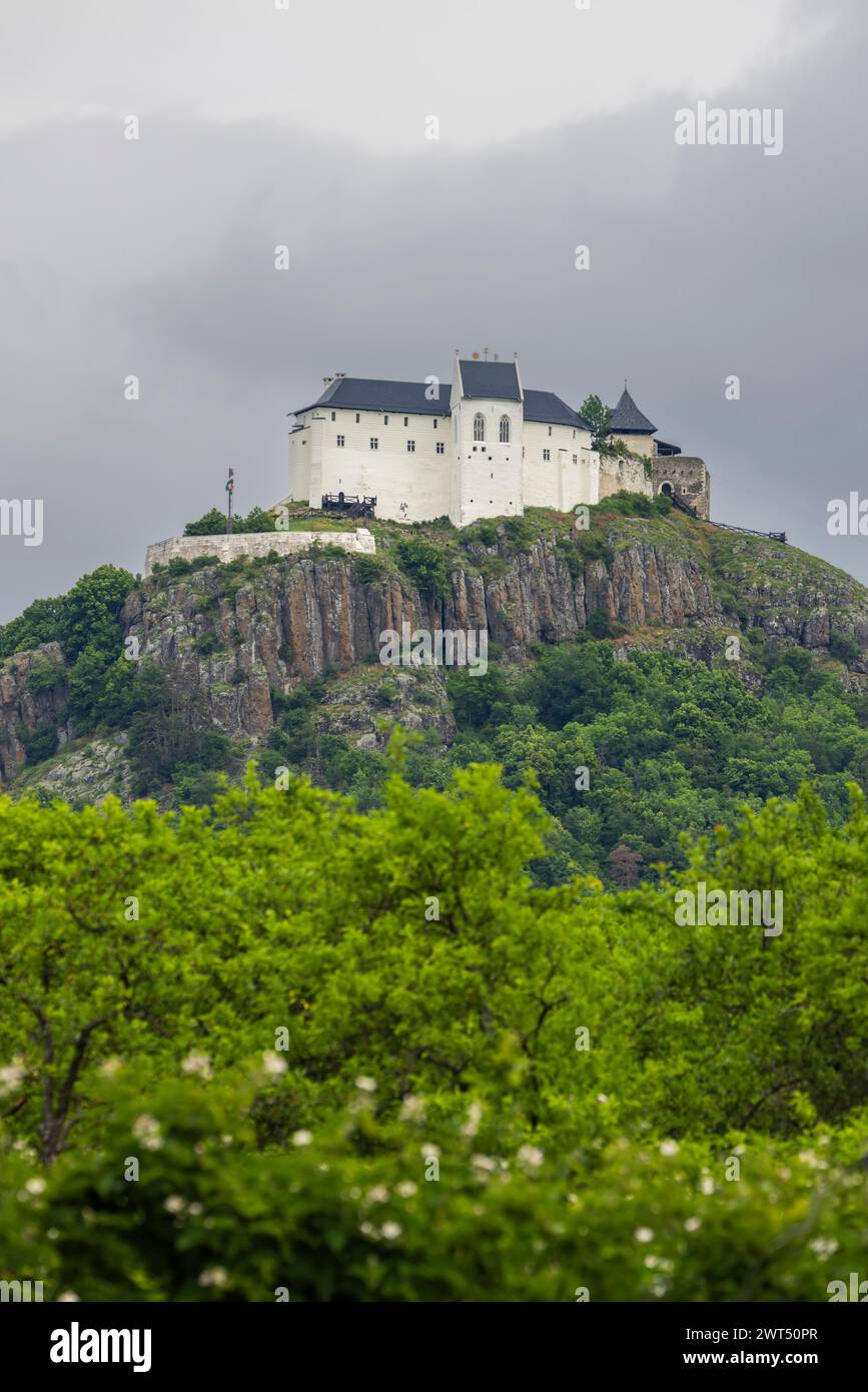 Fuzer castle hungary hi-res stock photography and images - Alamy