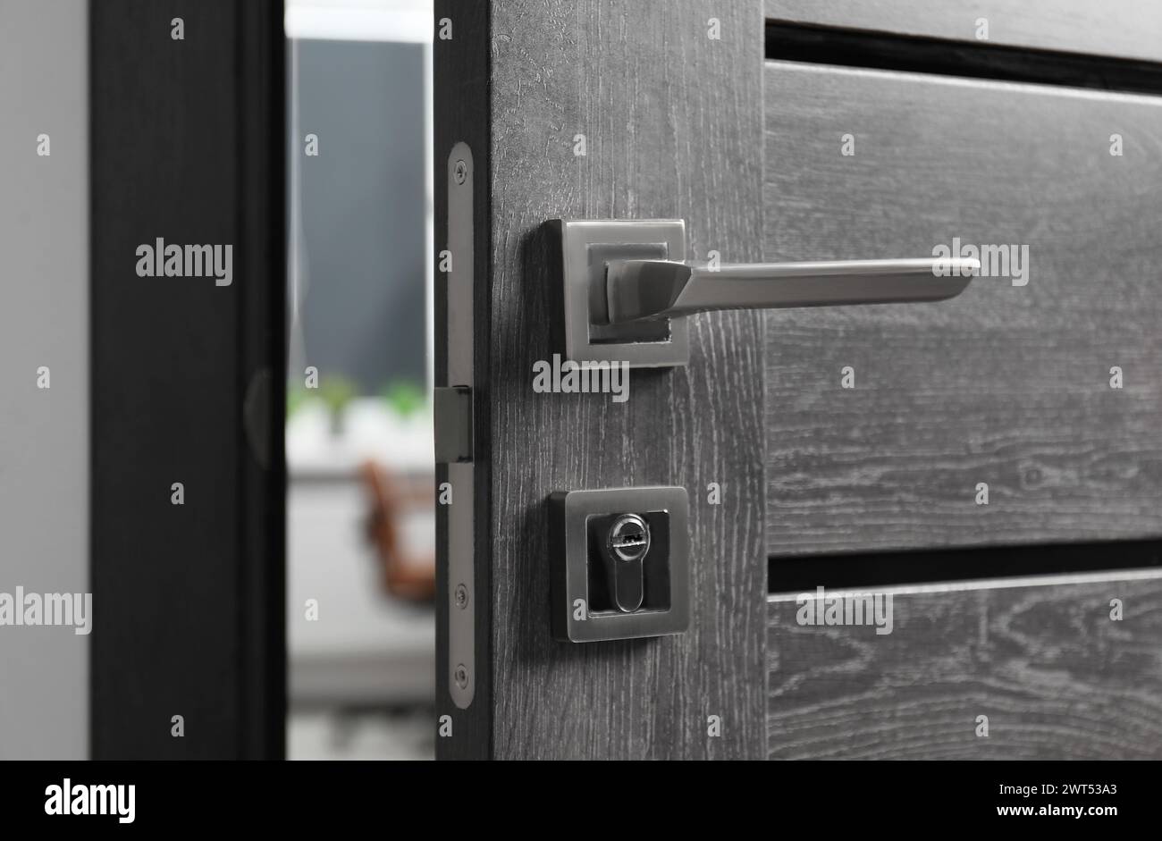 Closeup open metal door hi-res stock photography and images - Alamy