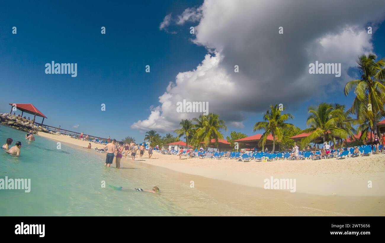 Tropical beach of Princess Cays Island in Bahamas Stock Photo - Alamy