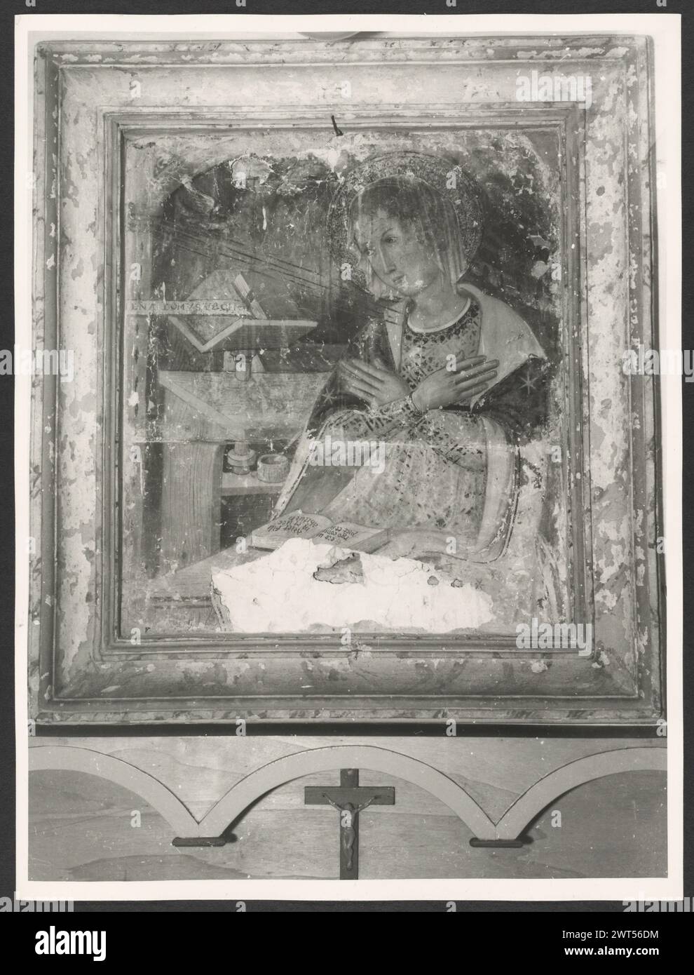 Ivory statue roman hi-res stock photography and images - Alamy