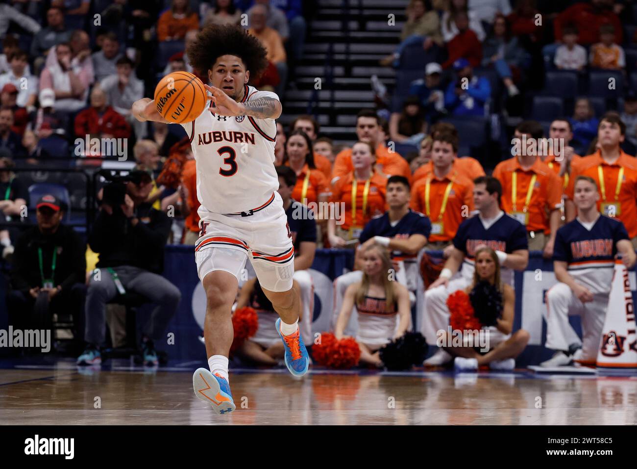 NASHVILLE, TN - MARCH 15: Auburn Tigers guard Tre Donaldson (3) makes a ...