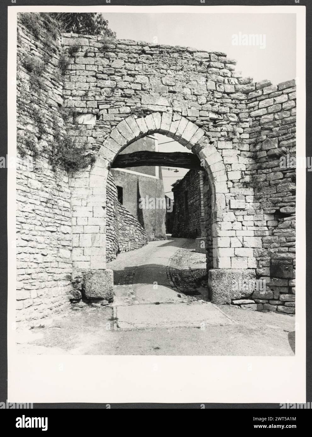 Umbria Perugia Spello S. Silvestro. Hutzel, Max 1960-1990 Medieval ...