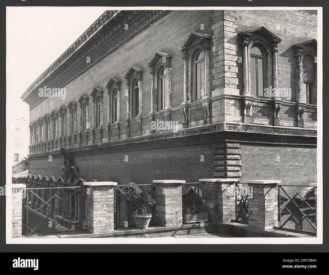 Lazio Roma Rome Palazzo Farnese. Hutzel, Max 1960-1990 Exterior views ...