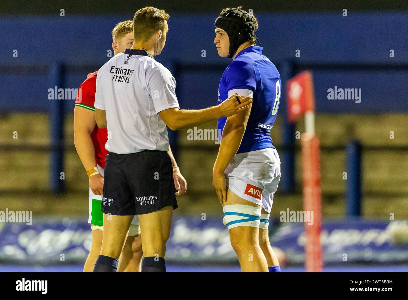 Referee reuben keane hi-res stock photography and images - Alamy