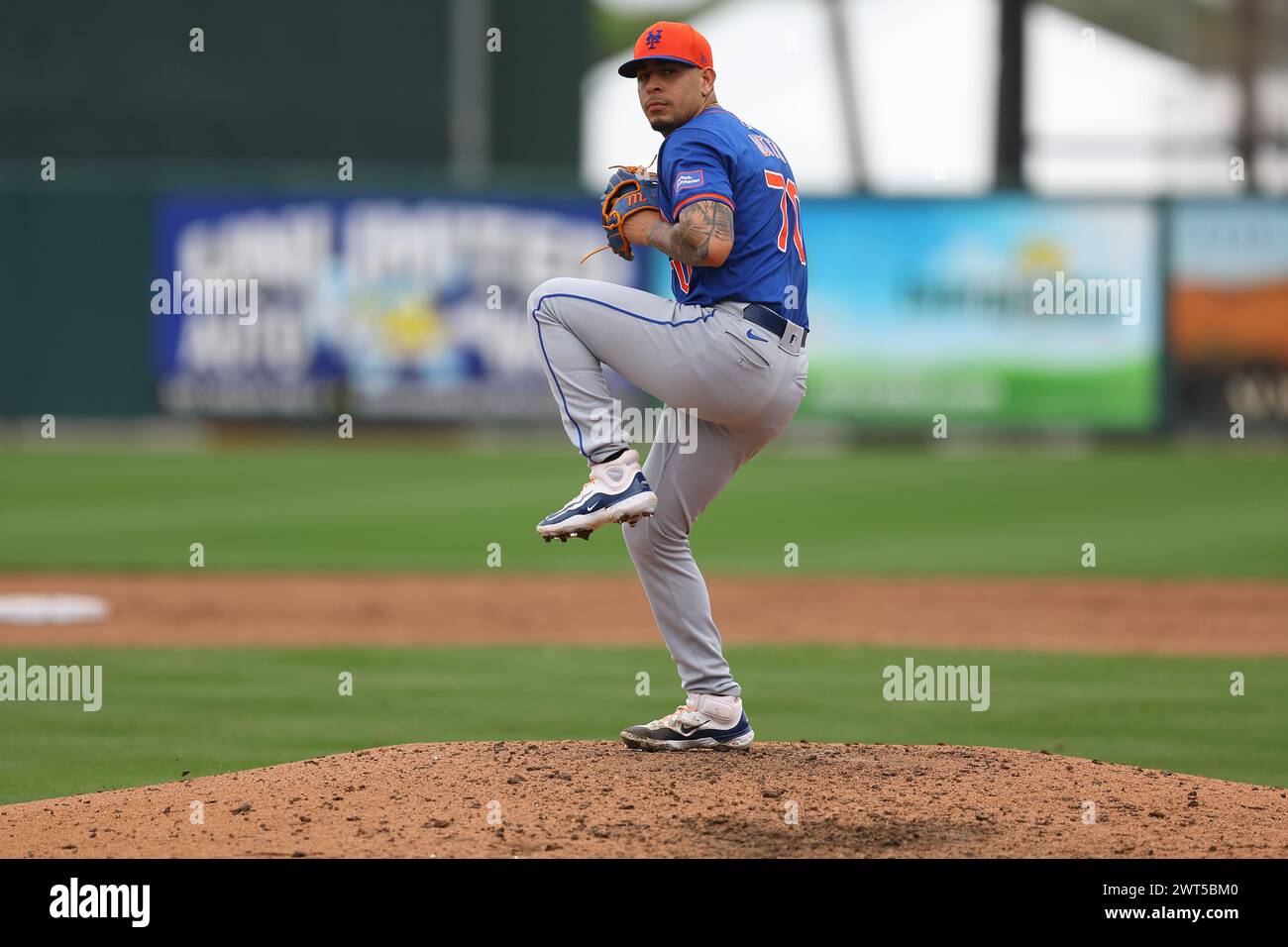 New York Mets relief pitcher Jose Butto #70 throws during the eighth ...