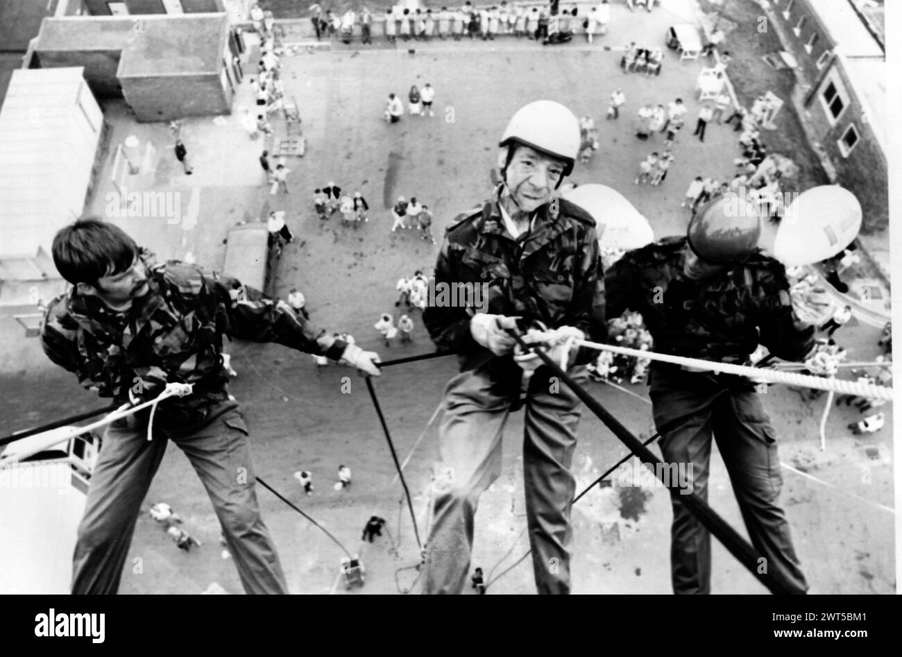 BRAVE CANCER SUFFERER ROSIE SPARKES ABSAILS DOWN THE 8 STOREY BLOCK AT ...