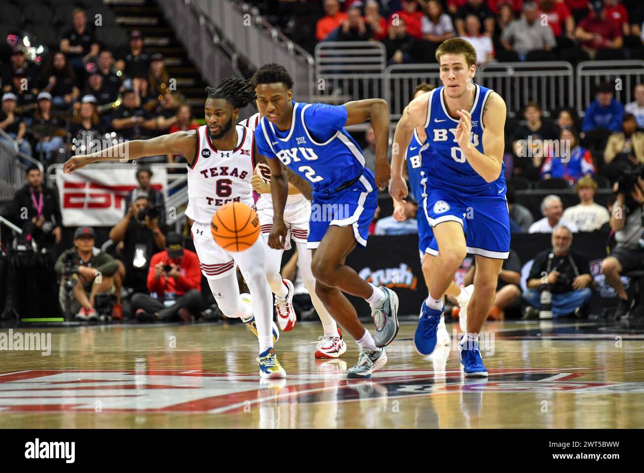 Kansas City, Missouri, USA. 14th Mar, 2024. Cougars (2) Jaxson Robinson ...