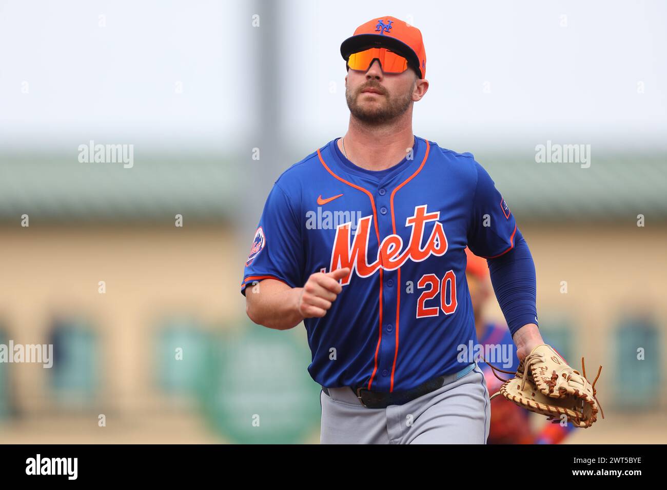 New York Mets Pete Alonso #20 comes off field during the first inning ...