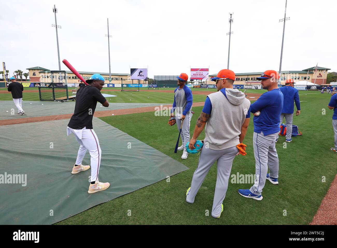 Miami Marlins Jazz Chisholm Jr. #2 shows off swing to New York Mets ...