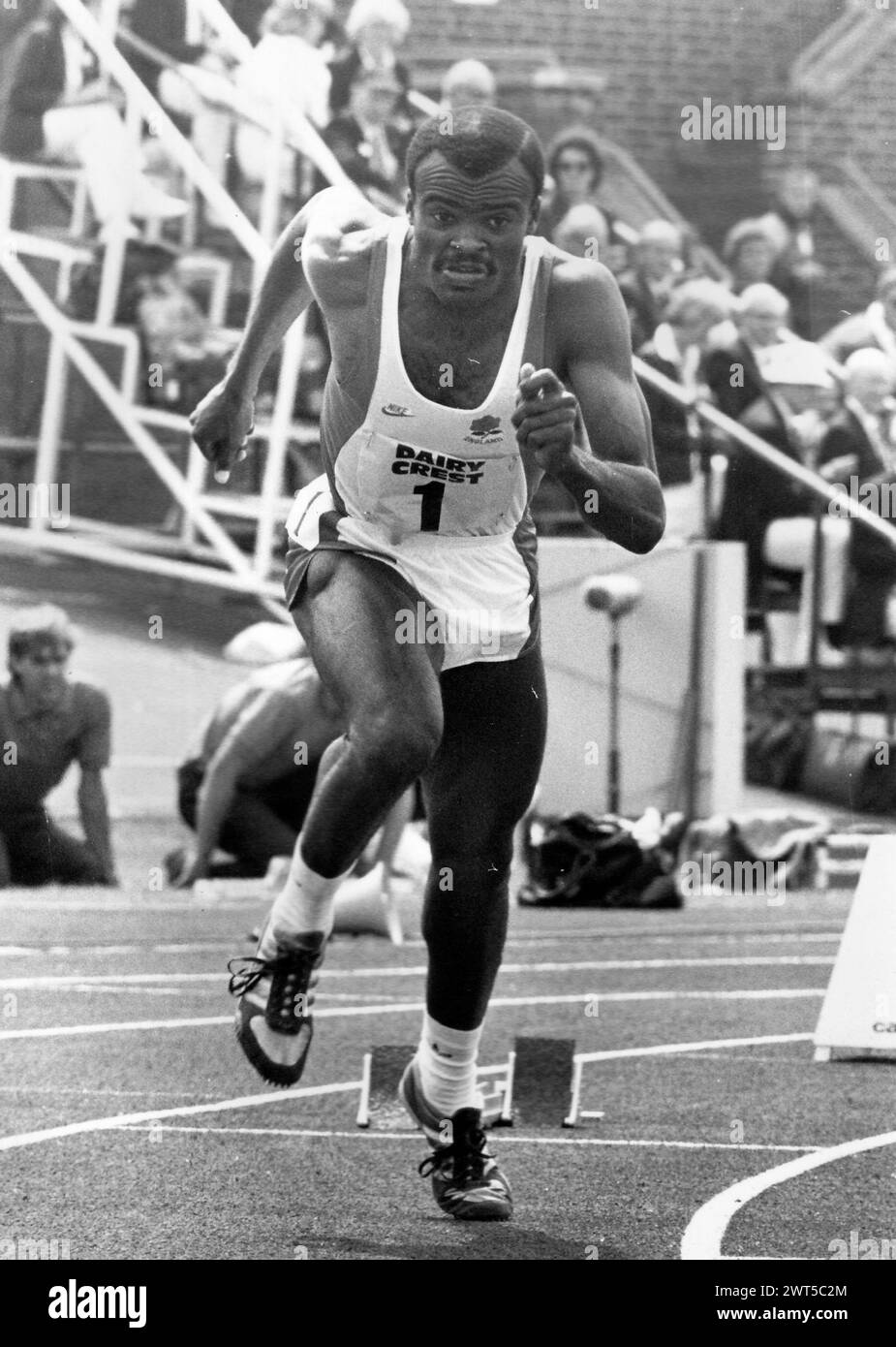 KRIS AKABUSI COMPETING IN THE GUARDIAN ROYAL EXCHANGE MEETING ATHLETICS ...
