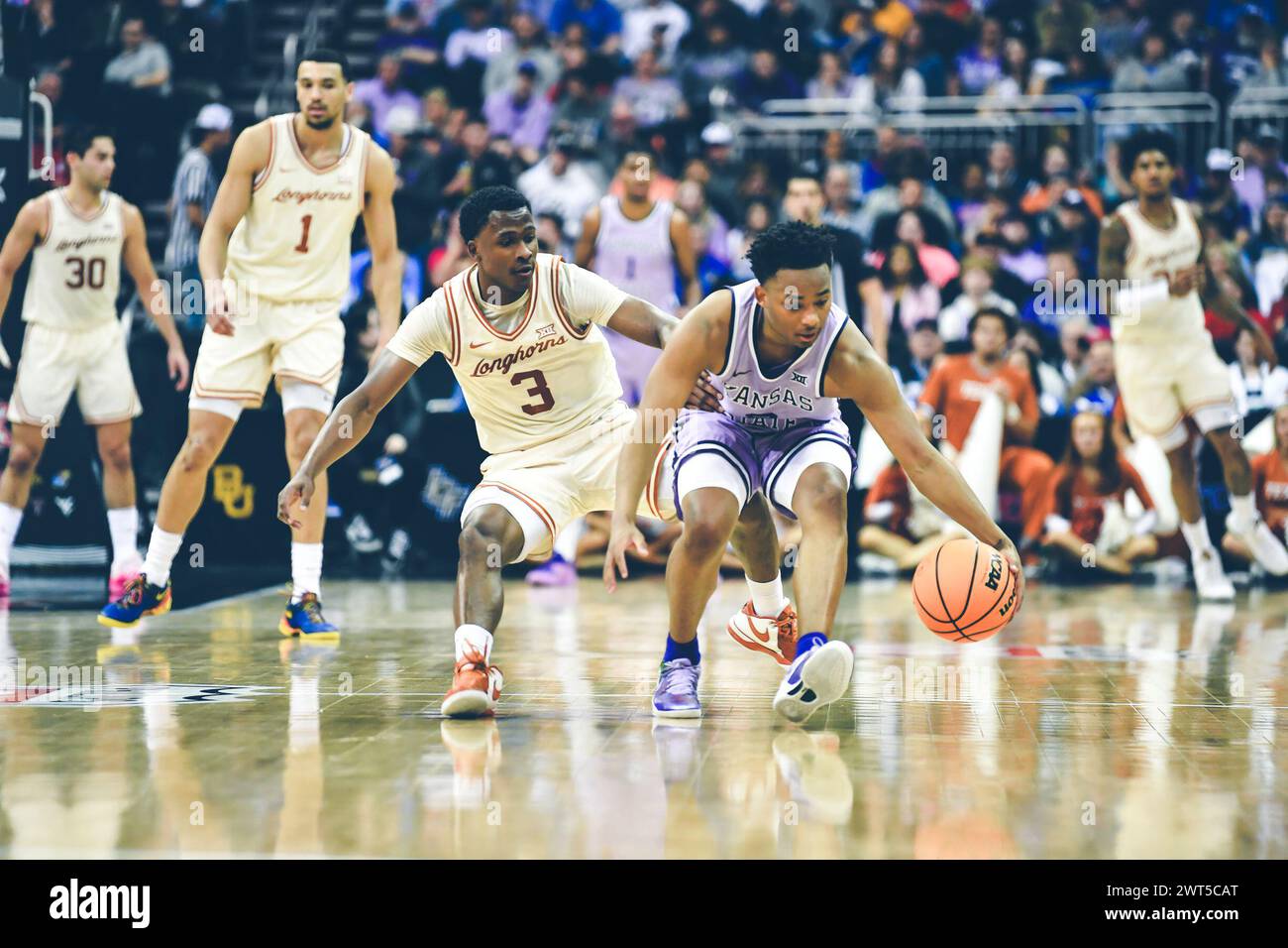 Kansas City, Missouri, USA. 13th Mar, 2024. KSU (2) G Tylor Perry ...