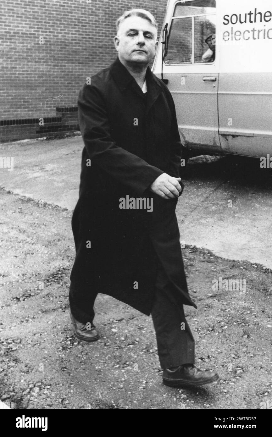 DIANA CARSON MURDER MYSTERY. CAPTAIN CHRISTOPHER 'KIT' CARSON AT ...