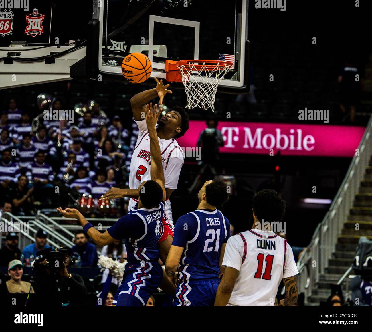 Kansas City, Missouri, USA. 14th Mar, 2024. Houston (2) Cedric Lath ...