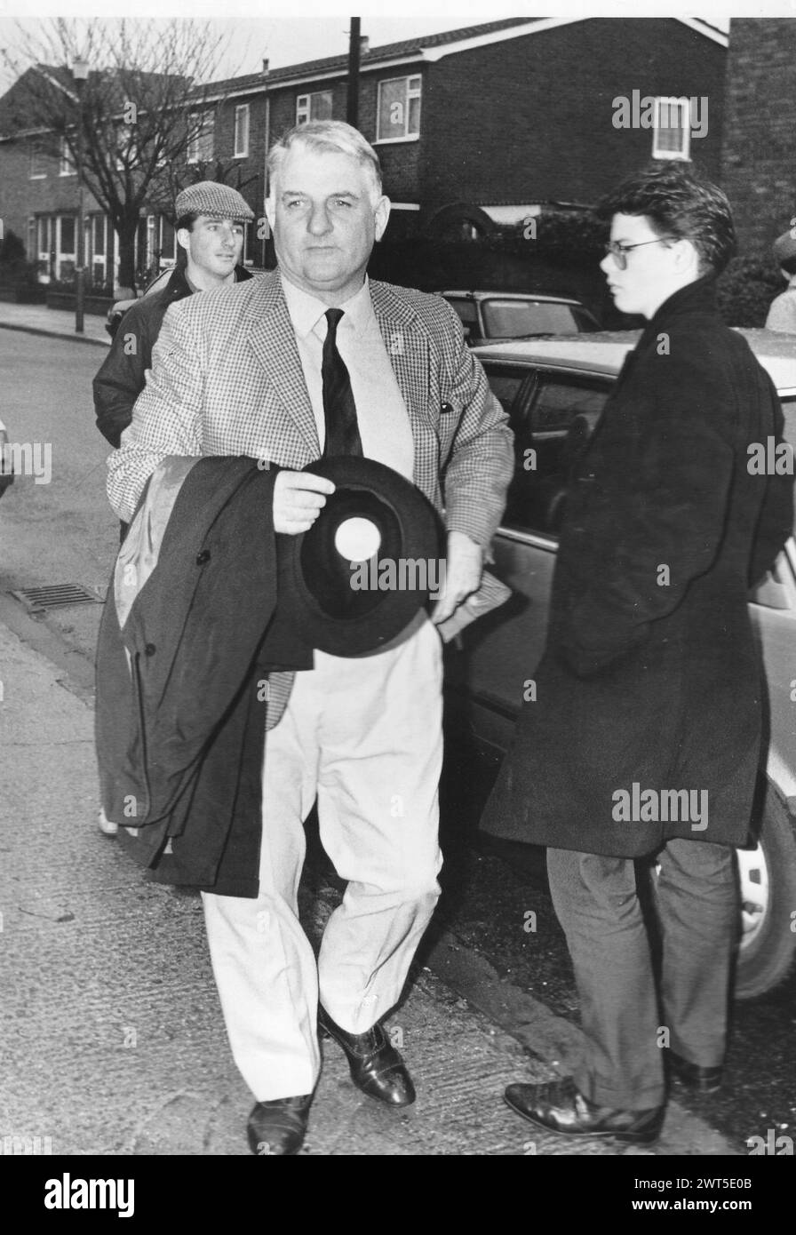 DIANA CARSON MURDER MYSTERY. CAPTAIN CHRISTOPHER 'KIT' CARSON OUTSIDE ...