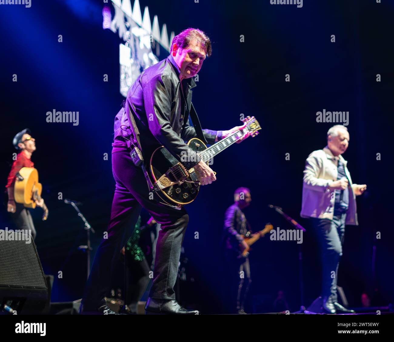Charlie burchill simple minds hi-res stock photography and images - Alamy