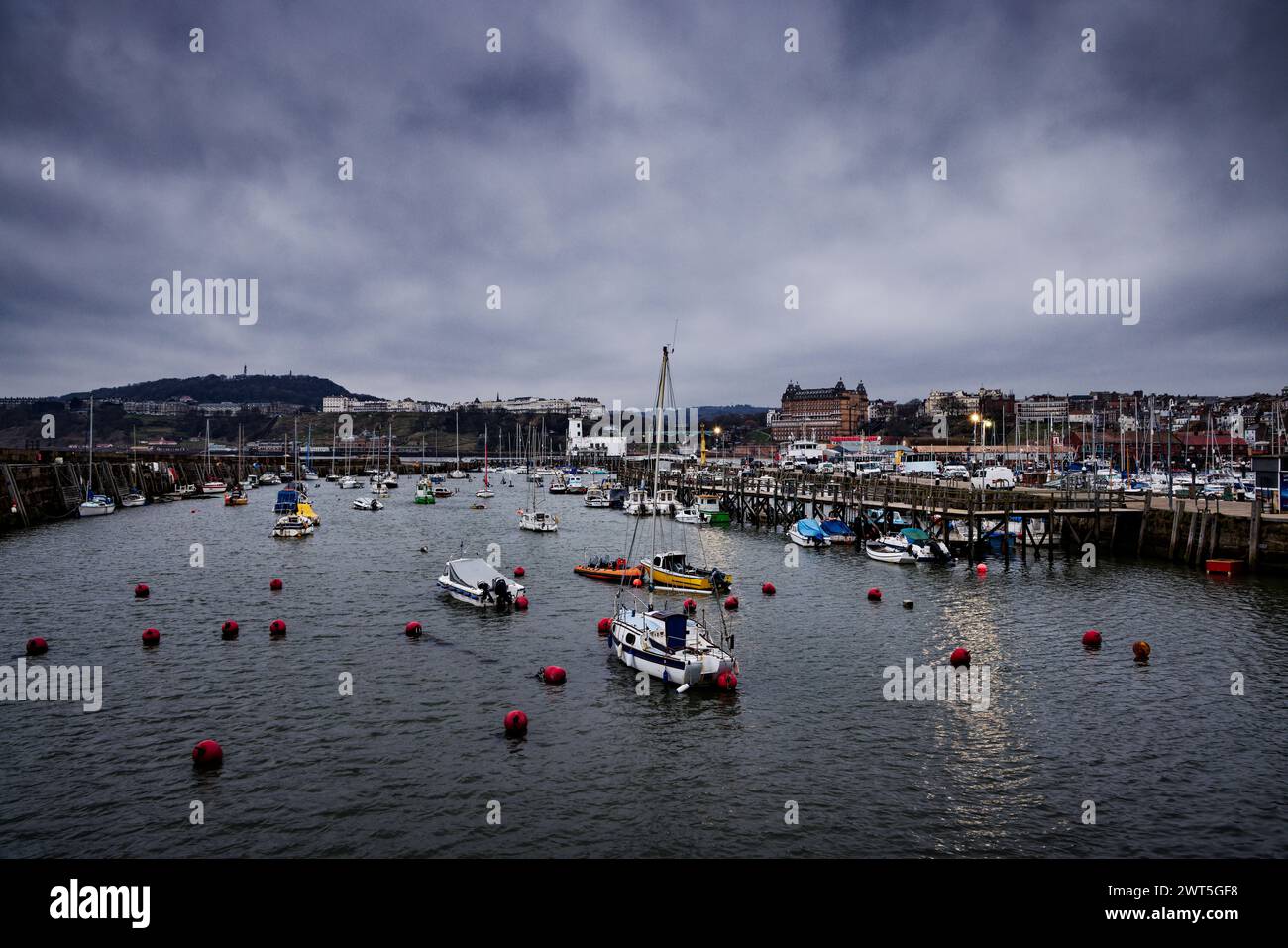Scarborough Harbour in winter Stock Photo - Alamy