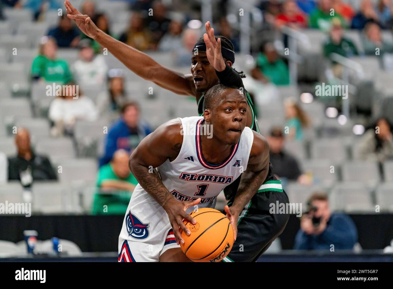 FORT WORTH, TX - MARCH 15: Florida Atlantic Owls guard Johnell Davis (1 ...