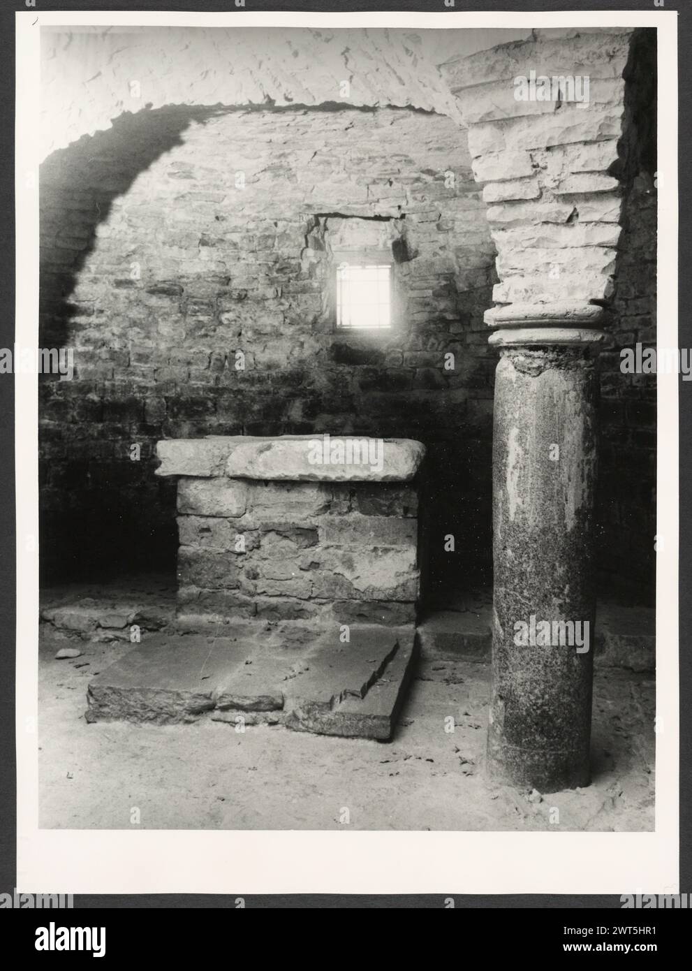 Umbria Perugia Spello S. Silvestro9. Hutzel, Max 1960-1990 Medieval ...