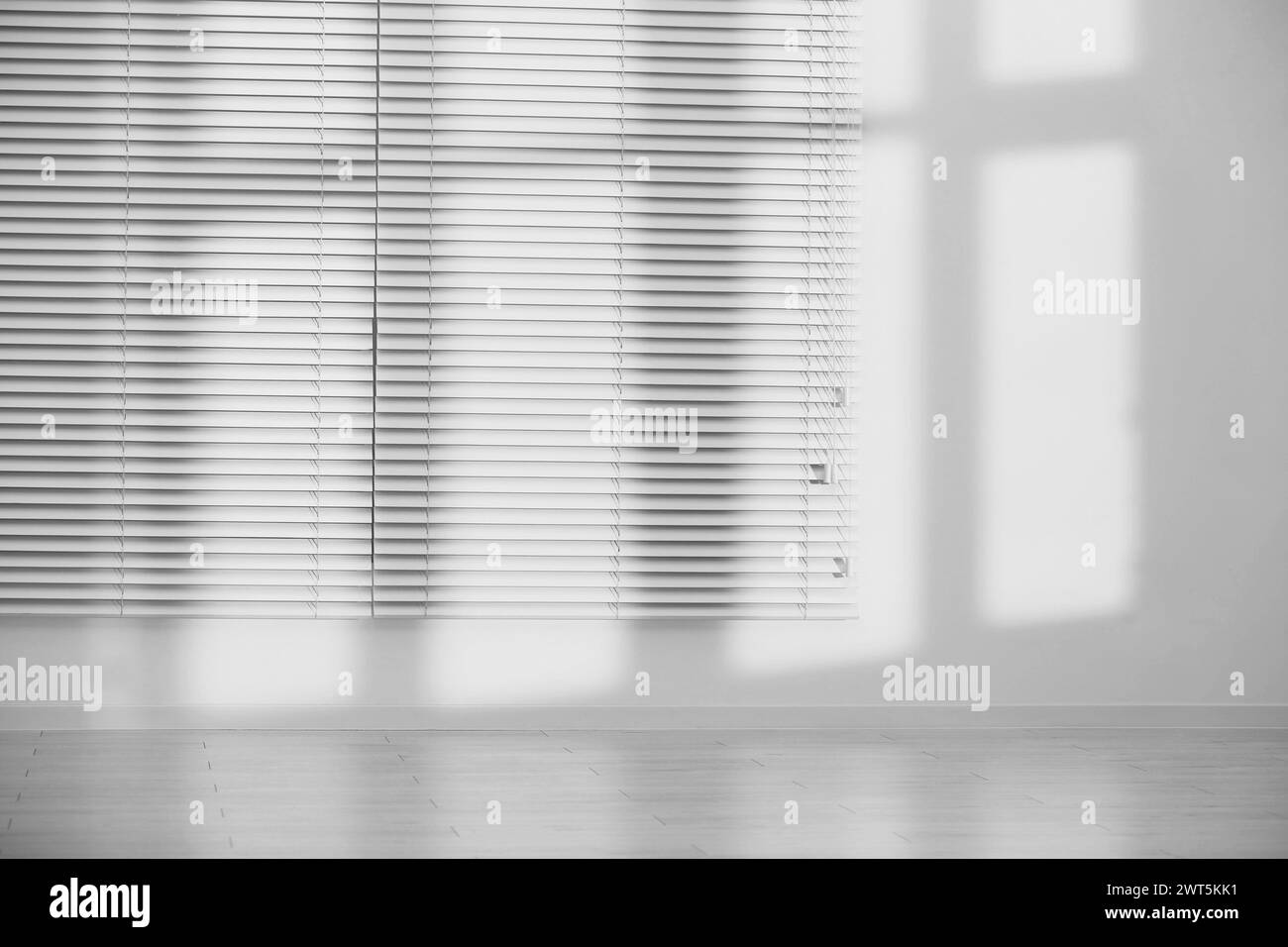 Light and shadows from window on wall indoors Stock Photo - Alamy