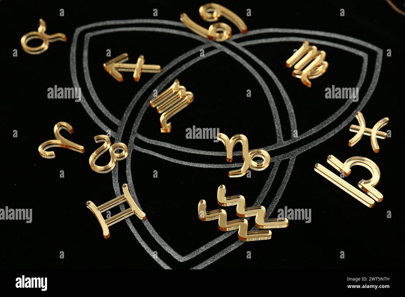 Dark background gemini hi-res stock photography and images - Alamy