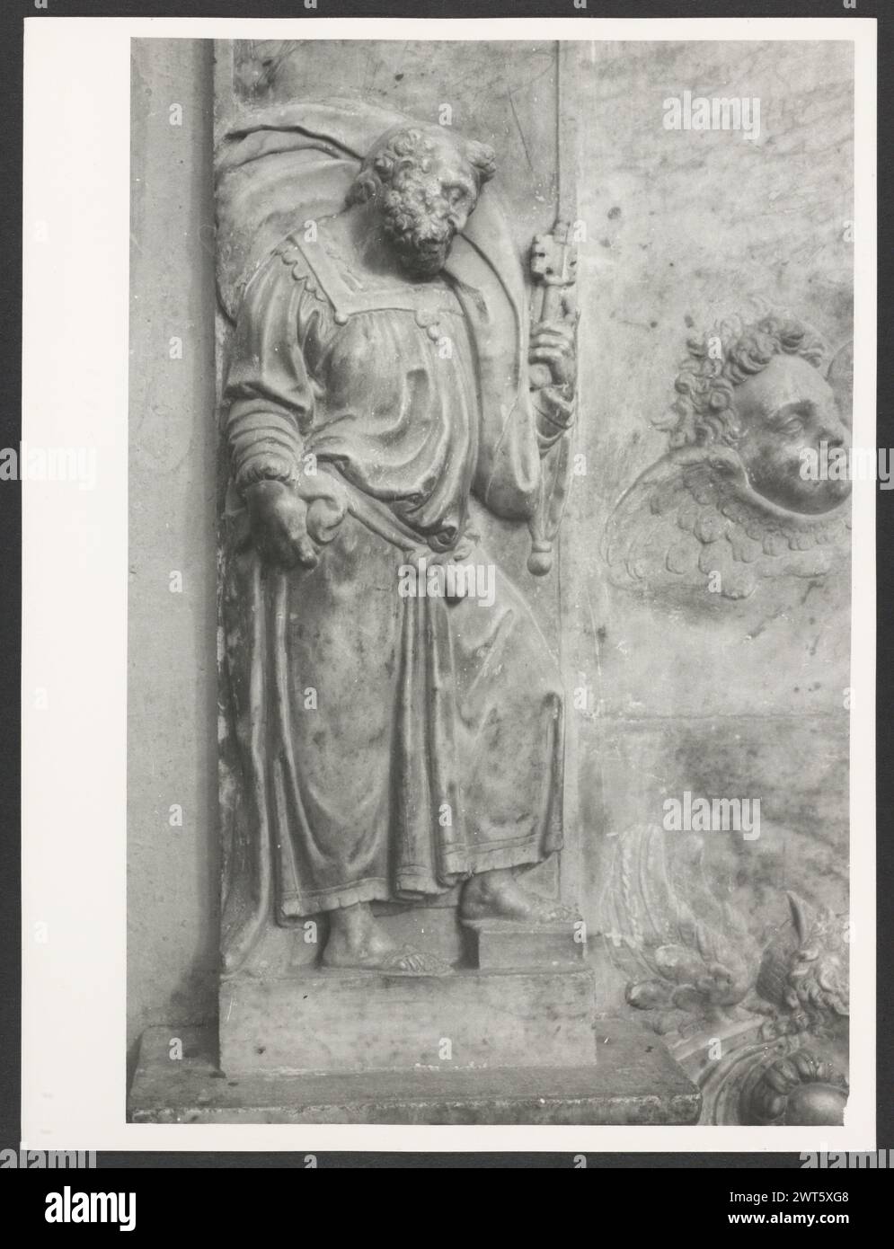 Holy water stoop hi-res stock photography and images - Alamy