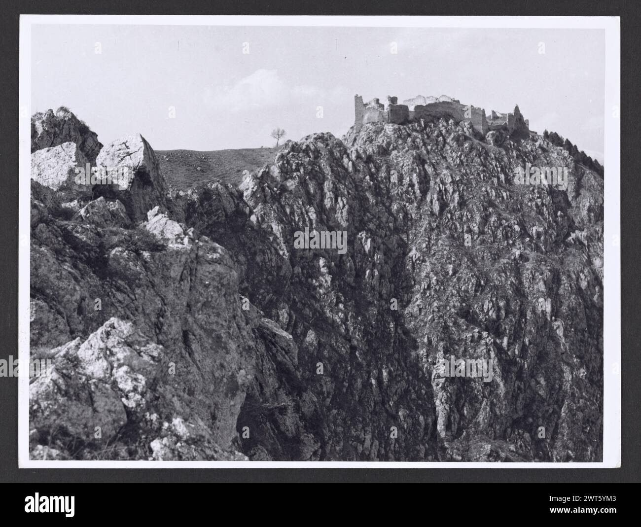 Abruzzo L'Aquila Fossa S. Maria delle Grotte. Hutzel, Max 1960-1990 ...