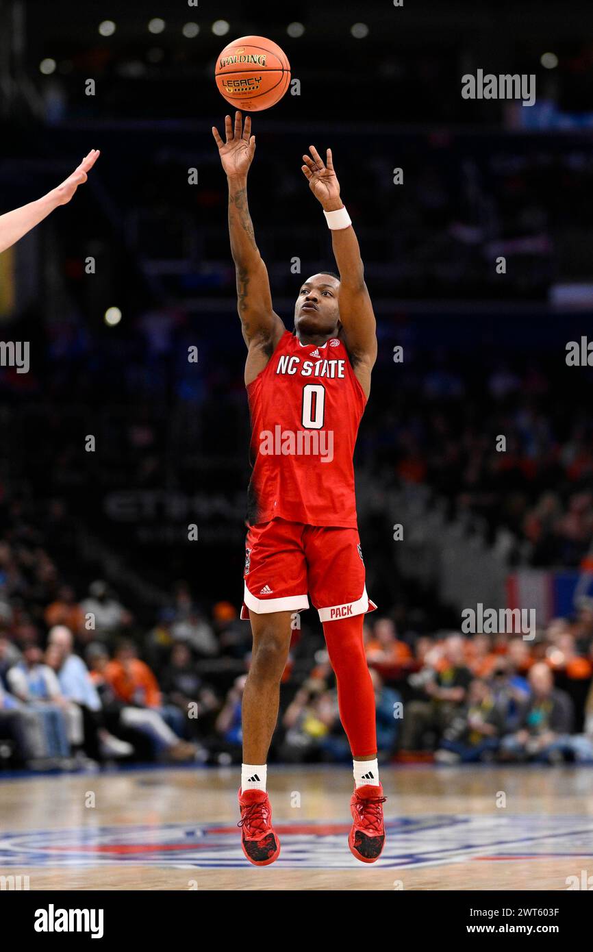 North Carolina State guard DJ Horne (0) shooting a basket against ...