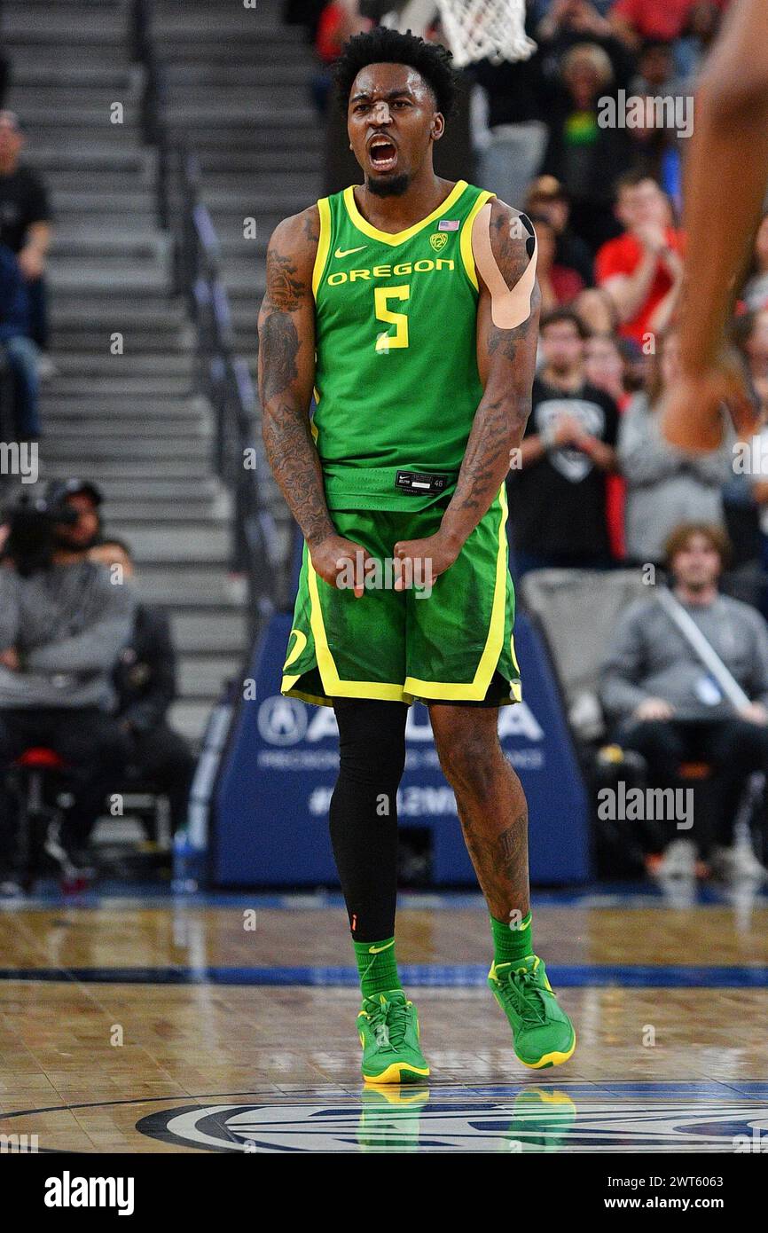LAS VEGAS, NV - MARCH 15: Oregon Ducks guard Jermaine Couisnard (5 ...