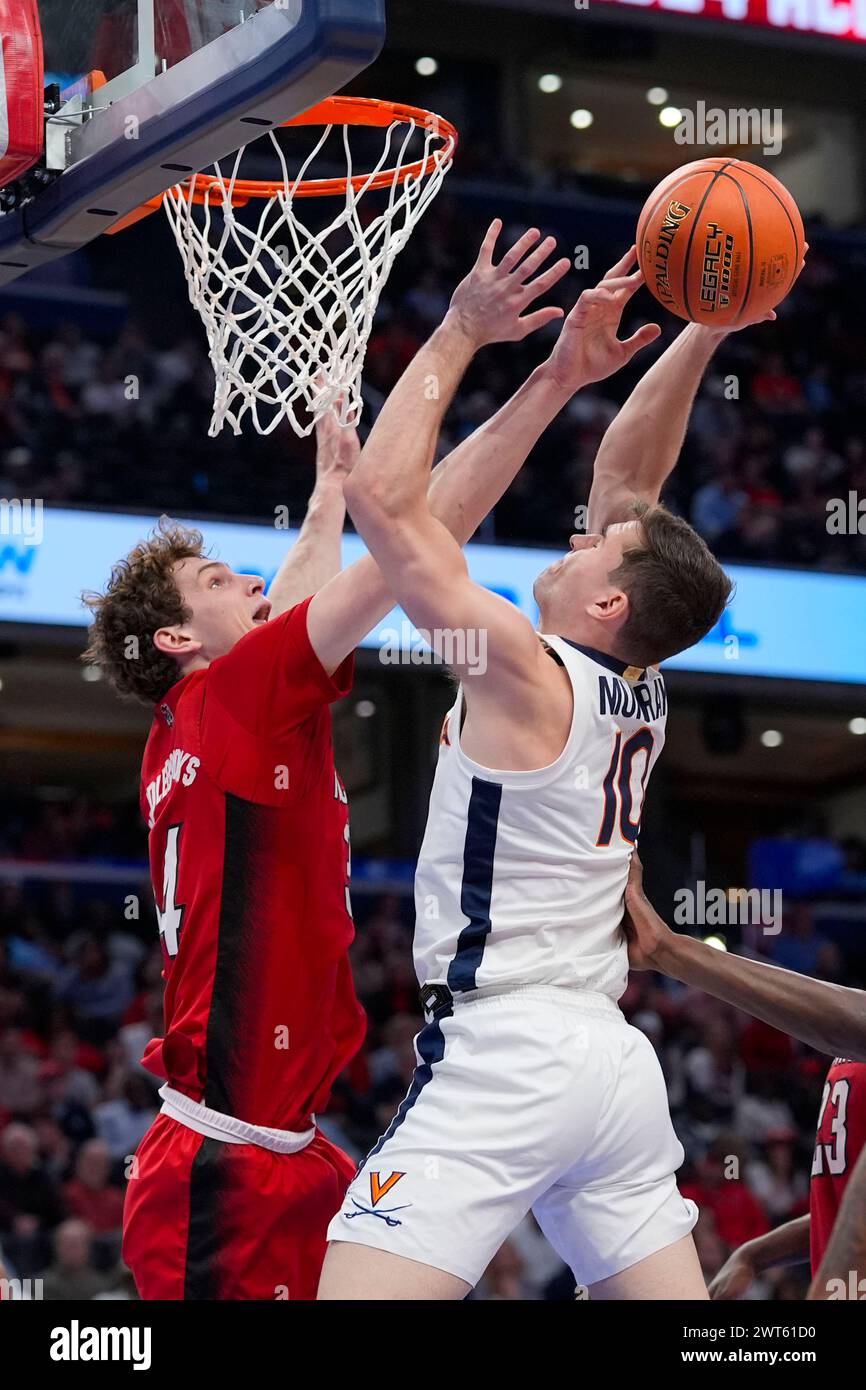 Virginia guard Taine Murray (10) goes to the basket against North ...