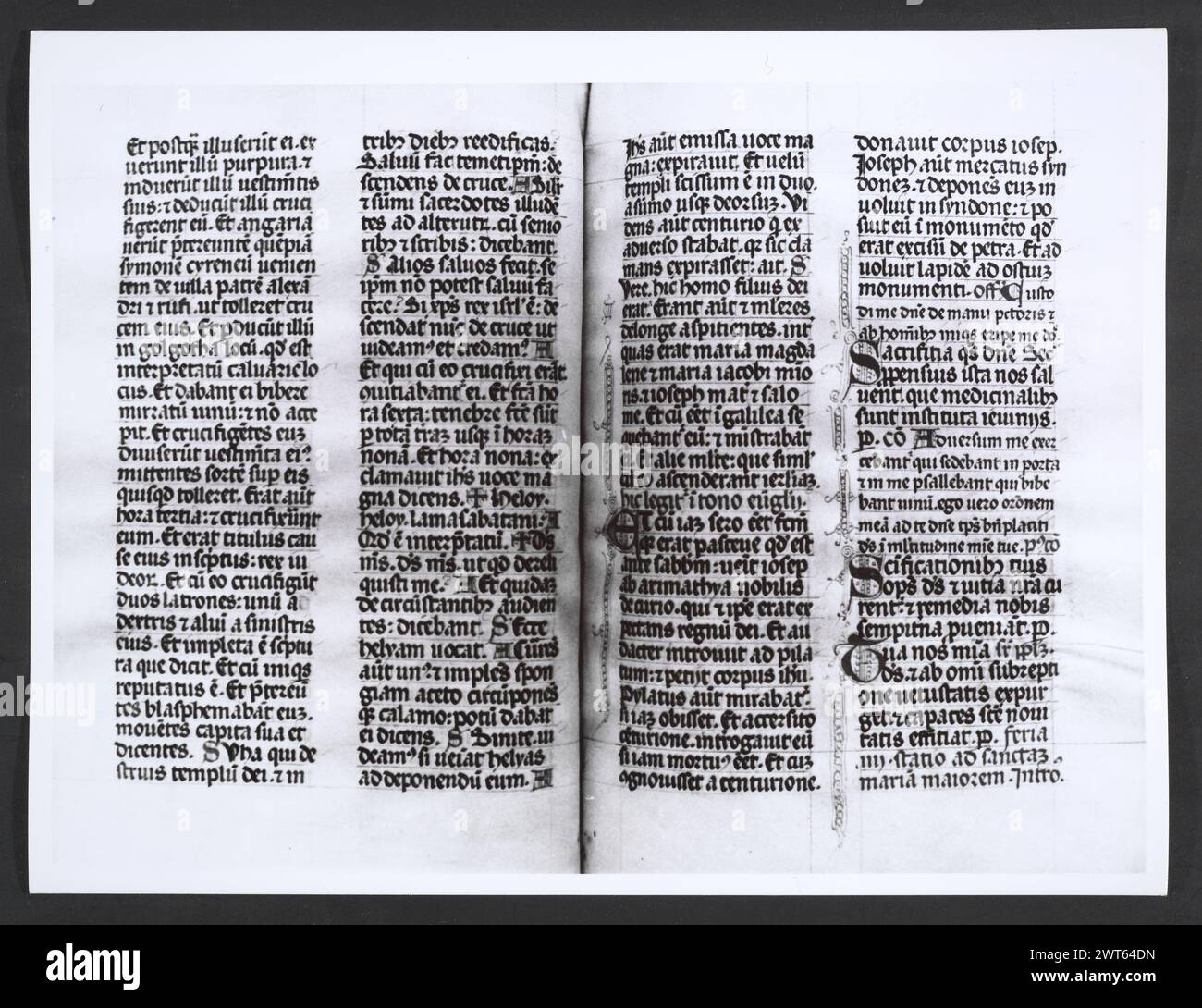 15th century reliquary paintings hi-res stock photography and images ...