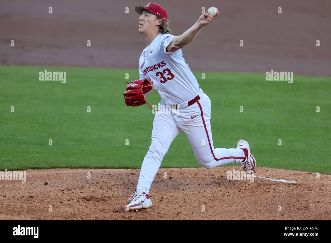 Fayetteville, USA. 15th Mar, 2024. March 15, 2024: Hagen Smith #33 ...