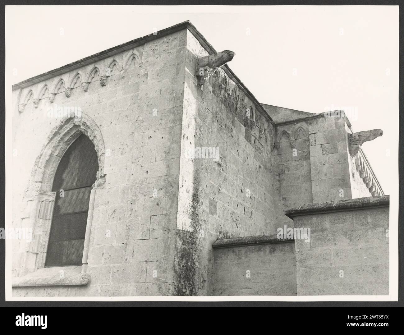 Decorative trilobe arches hi-res stock photography and images - Alamy