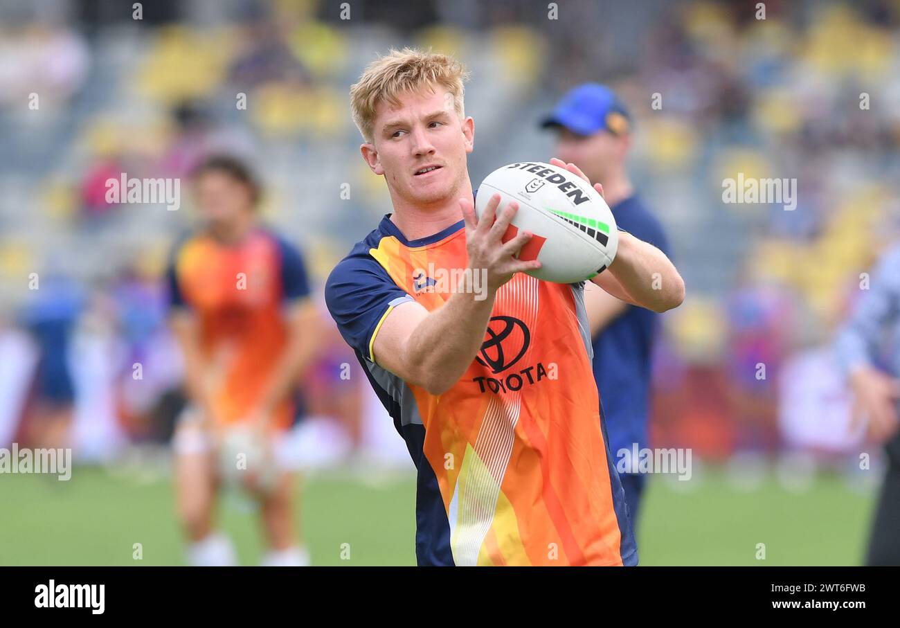 Townsville, Australia. 16th Mar, 2024. Tom Dearden of the Cowboys warms ...