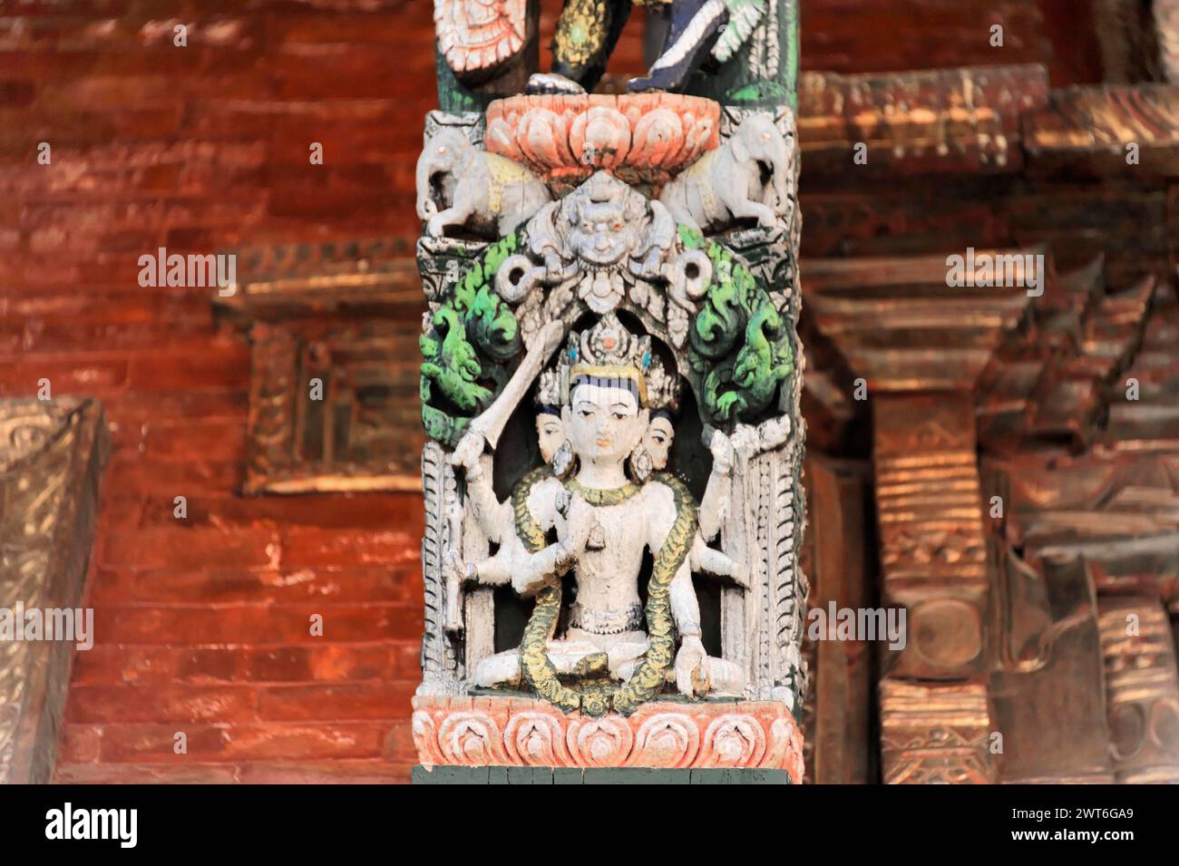 Detailed plant carving hi-res stock photography and images - Alamy