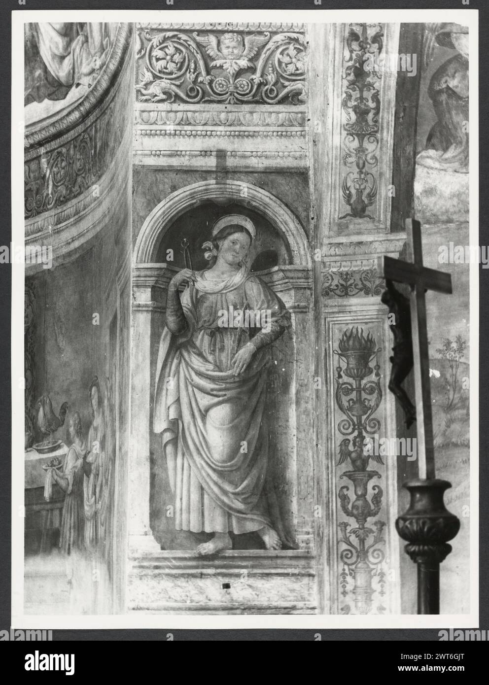 Statues of st anthony abbot hi-res stock photography and images - Alamy