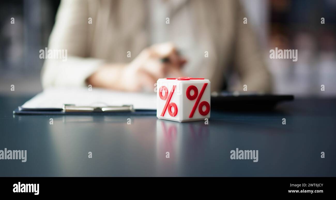 Calculating VAT Tax Percentage And Invoice Discount Stock Photo - Alamy