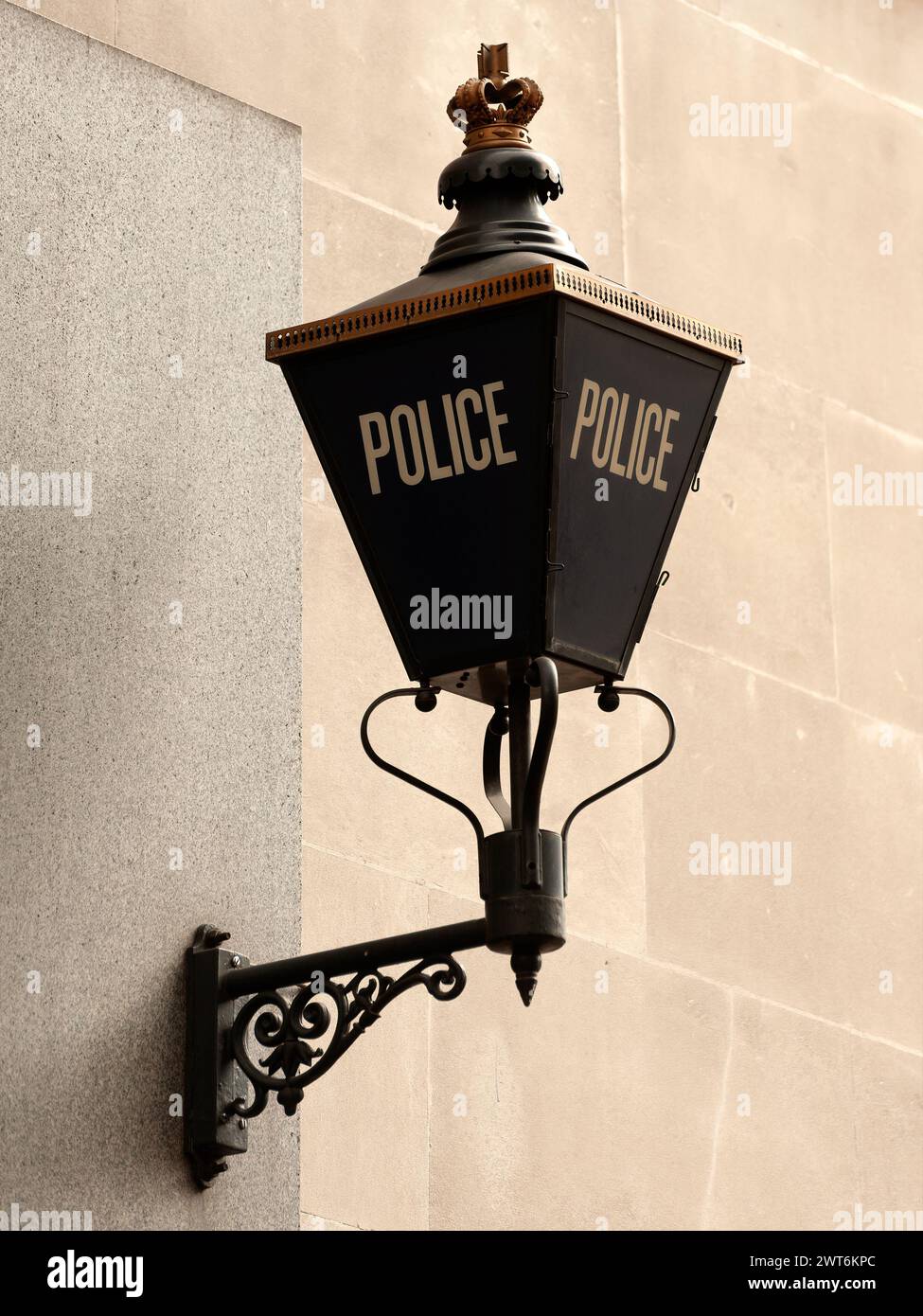 LONDON, UK - APRIL 17, 2011: Old blue Metropolitan Police Lamp outside ...
