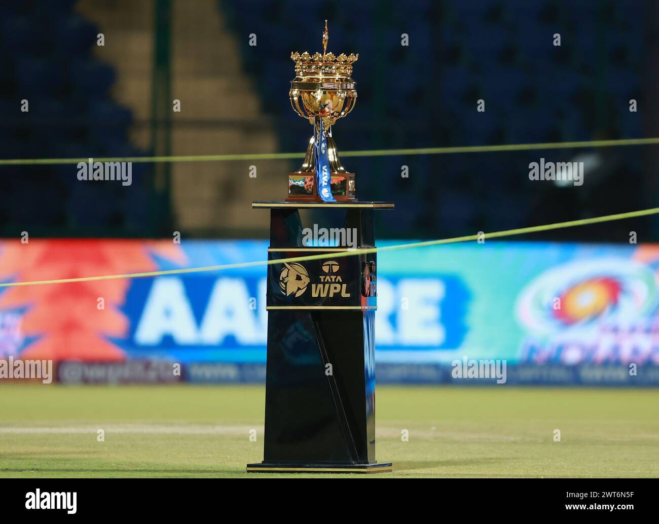 Wpl trophy hi-res stock photography and images - Alamy