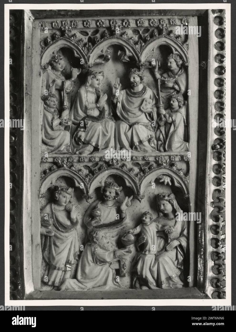 15th century polyptych paintings hi-res stock photography and images ...