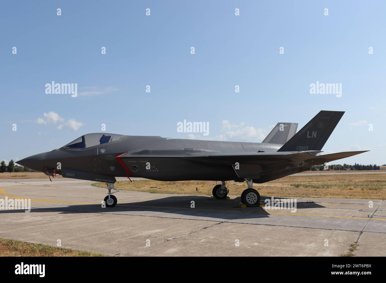 F35 lightning jets hi-res stock photography and images - Alamy