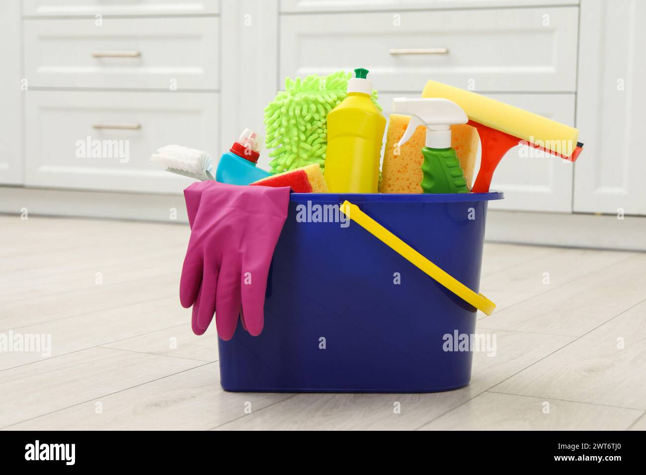 Bucket on floor hi-res stock photography and images - Alamy